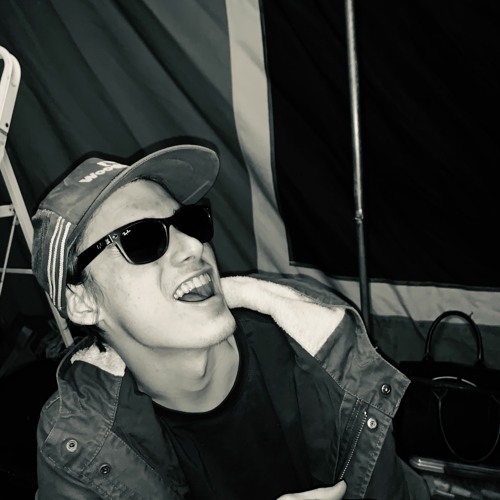 Stream Daniel Halsey music | Listen to songs, albums, playlists for ...