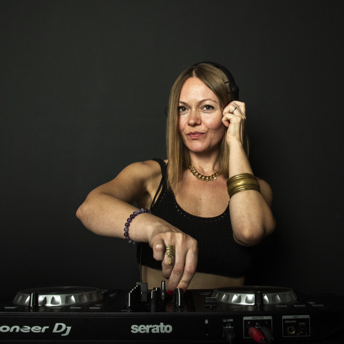 Stream DJ SET 2 by Alina Katzer | Listen online for free on SoundCloud