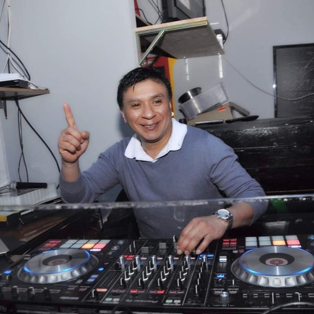 Stream 128 - COMO DUELE - LUIS MIGUEL DEL AMARGUE - INTRO BACHATA - DJ ...