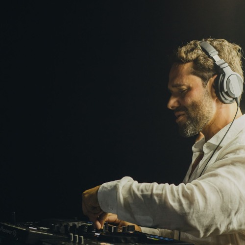 Stream DJ Angelo "DeAngelis" music | Listen to songs, albums, playlists ...