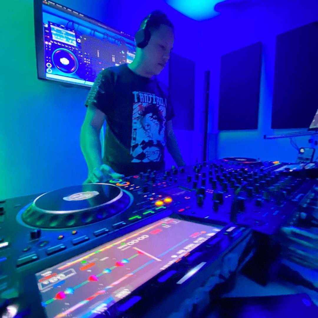 Stream Dj Miller Villa music | Listen to songs, albums, playlists for ...