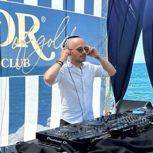 Stream Denis Goldin Official music | Listen to songs, albums, playlists ...