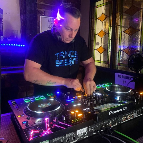 Stream DJ Rossi Official music | Listen to songs, albums, playlists for ...