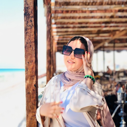 Stream Esraa Ebrahim 18 music | Listen to songs, albums, playlists for ...