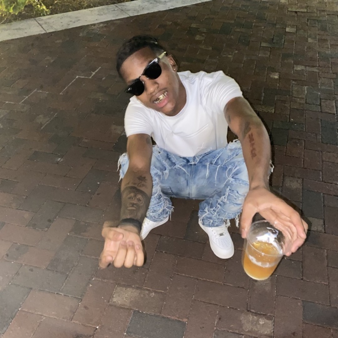 Stream •Selecta Fari | Listen to top hits and popular tracks online for ...