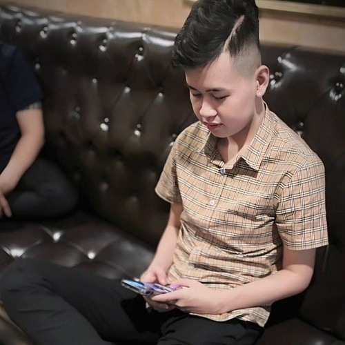 Stream Quoc Linh music | Listen to songs, albums, playlists for free on ...