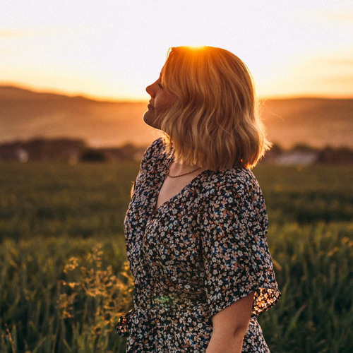 Stream Madeleine Weiss music | Listen to songs, albums, playlists for ...