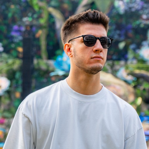 Stream Thom music | Listen to songs, albums, playlists for free on ...