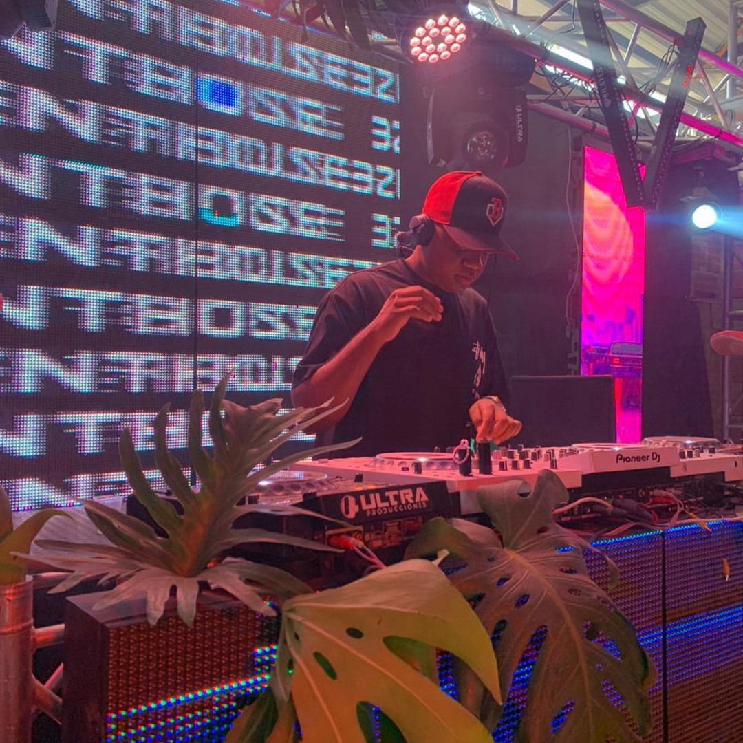 Stream Mateo Perea Dj music | Listen to songs, albums, playlists for ...