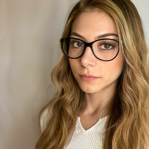 Stream Alexandra Victoria | Listen to podcast episodes online for free ...