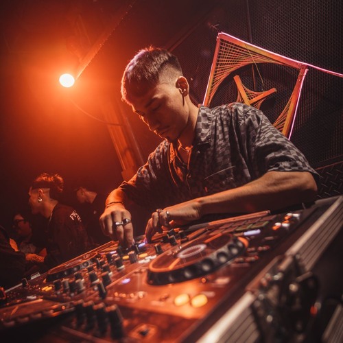 Stream BECK (Oficial) music | Listen to songs, albums, playlists for ...