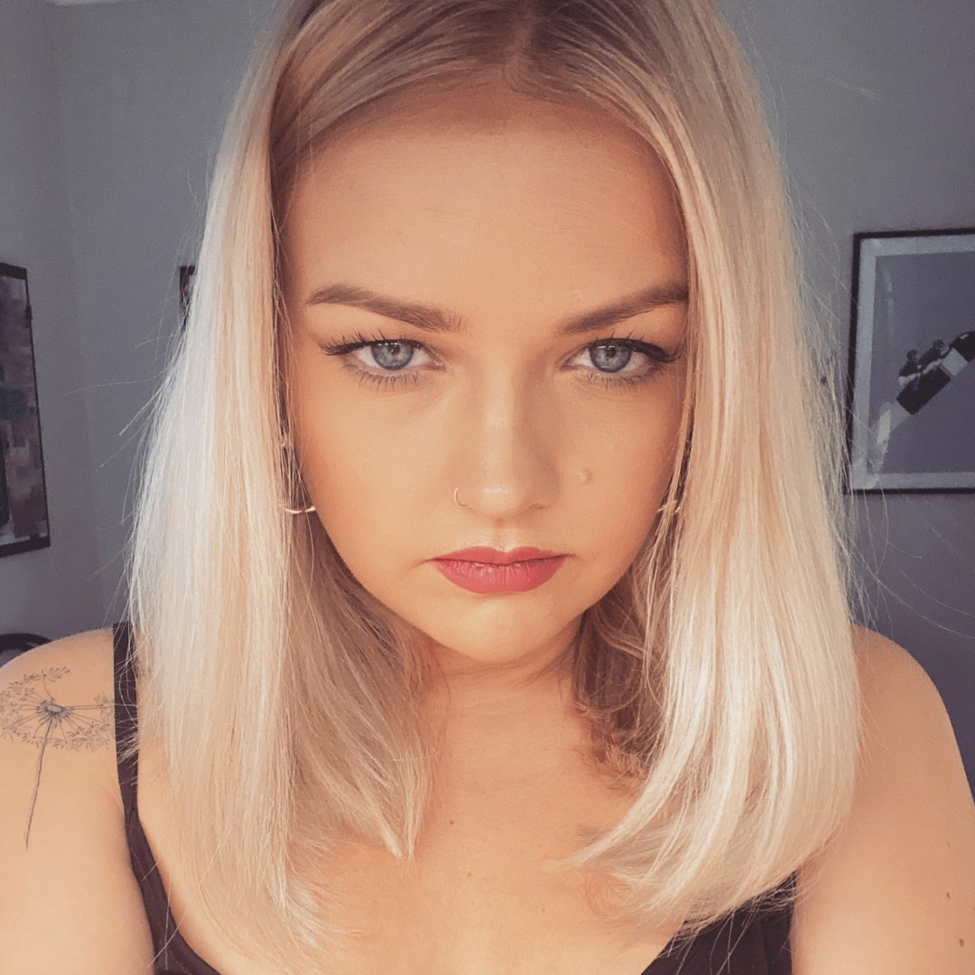 Jane Smith's Instagram, Twitter & Facebook on IDCrawl