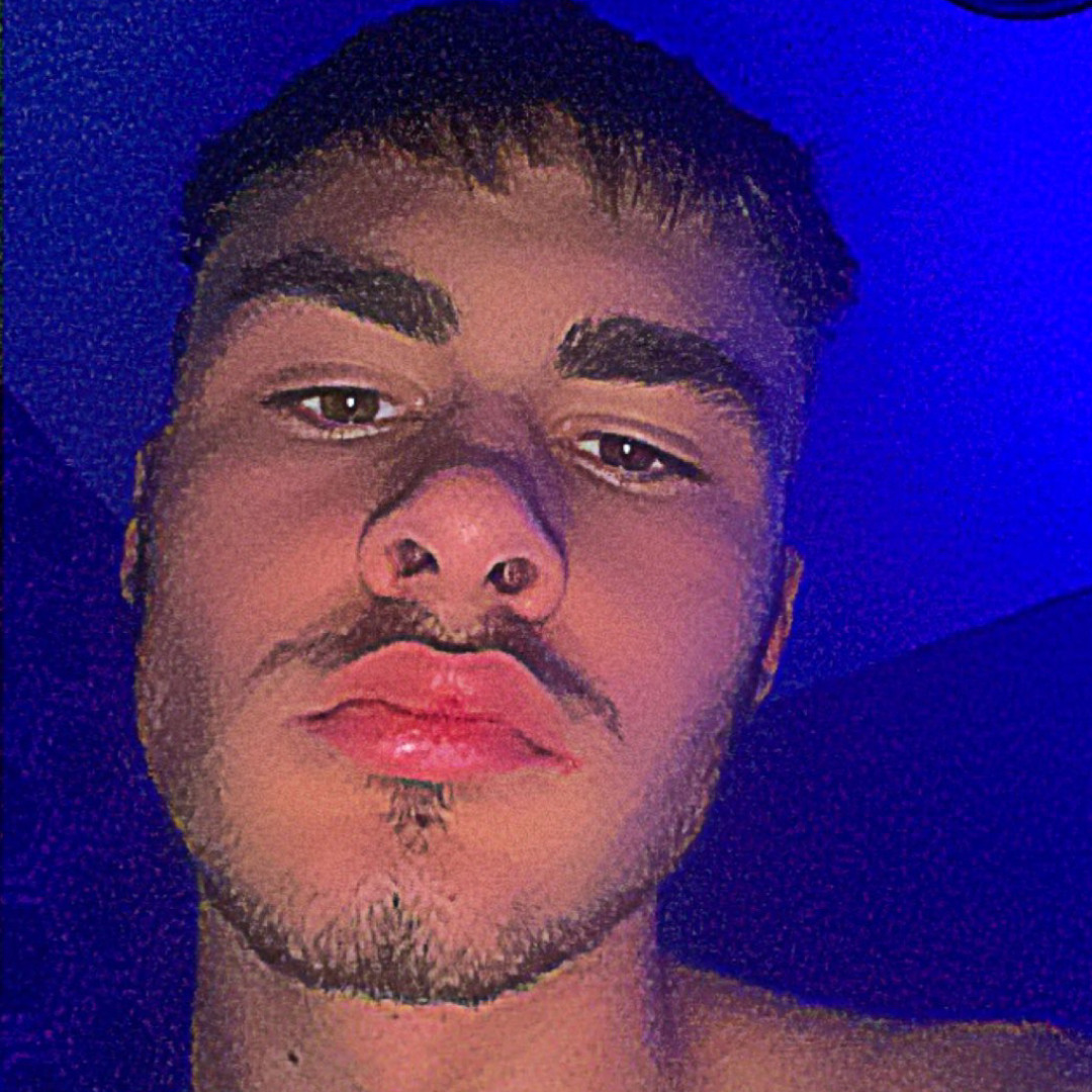 Tyler Holden's Instagram, Twitter & Facebook on IDCrawl