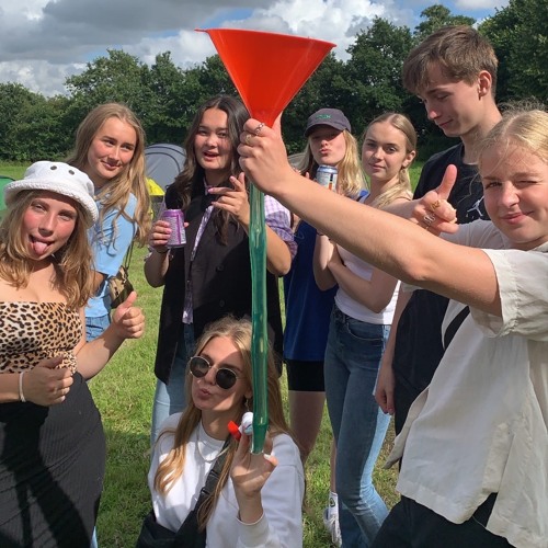 Stream Annegarder music | Listen to songs, albums, playlists for free ...