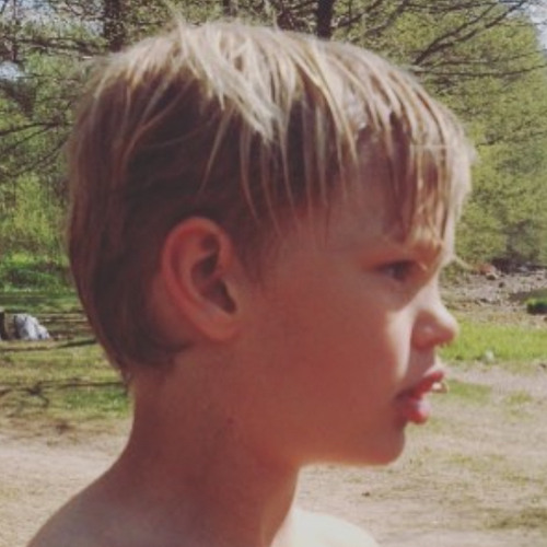 Stream Benjamin Gumse music | Listen to songs, albums, playlists for ...