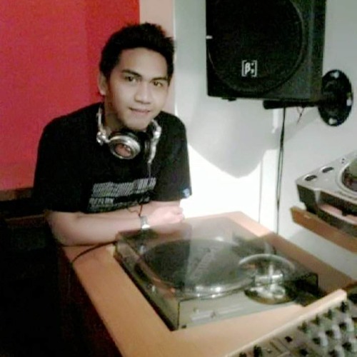 Stream Vogue rec dj phillips music | Listen to songs, albums, playlists ...