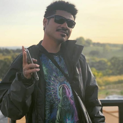 Stream Breakthrough Live Music Listen To Songs Albums Playlists For