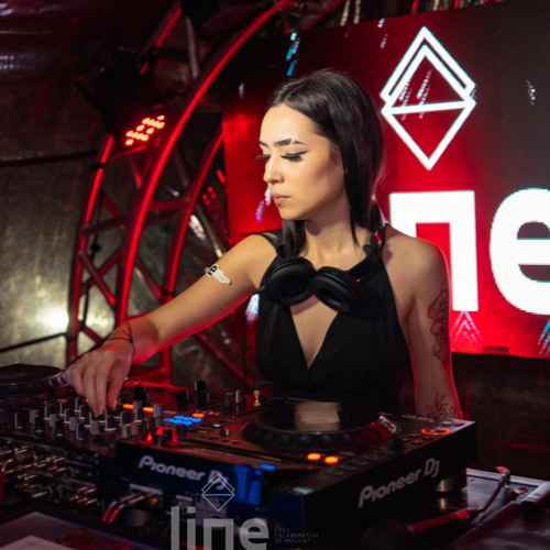 Stream Leticia Moore music | Listen to songs, albums, playlists for ...