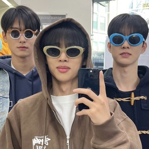 Stream Waymond Wang music | Listen to songs, albums, playlists for free ...