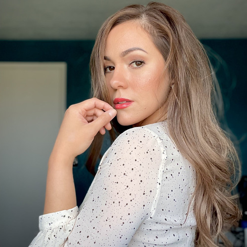 Ivy Carlson's Instagram, Twitter & Facebook on IDCrawl