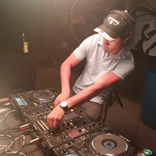 Stream Dj Q-ezzy [Mental Structure] music | Listen to songs, albums ...