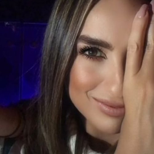 Stream Paula Andrea Lora music | Listen to songs, albums, playlists for ...