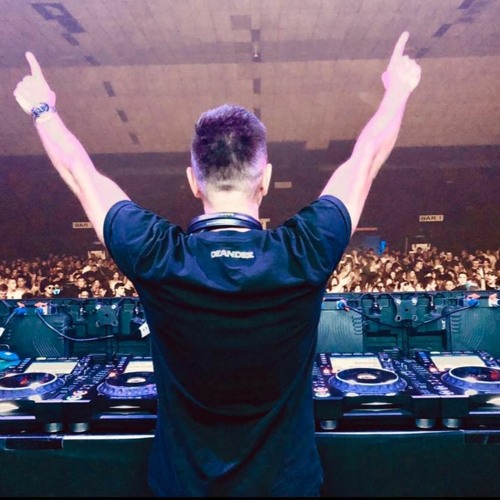 Stream Dean Dee official music | Listen to songs, albums, playlists for ...