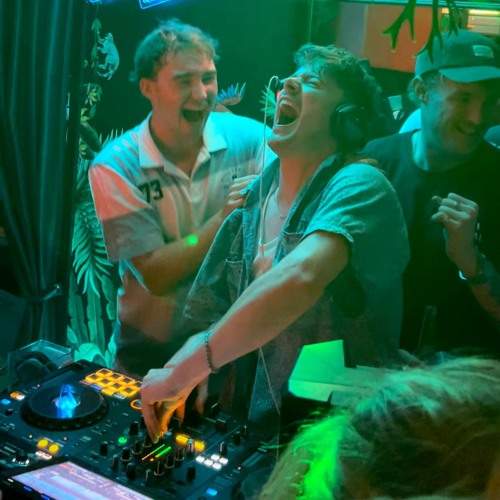 Stream 𝐑Ø𝐁𝐁𝐈Σ music | Listen to songs, albums, playlists for free on ...