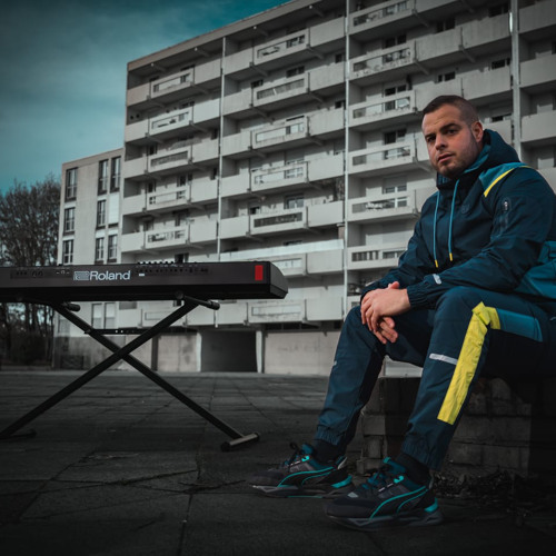 Stream Tarik Piano music | Listen to songs, albums, playlists for free ...