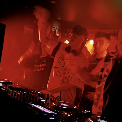 Stream KMNT music | Listen to songs, albums, playlists for free on ...