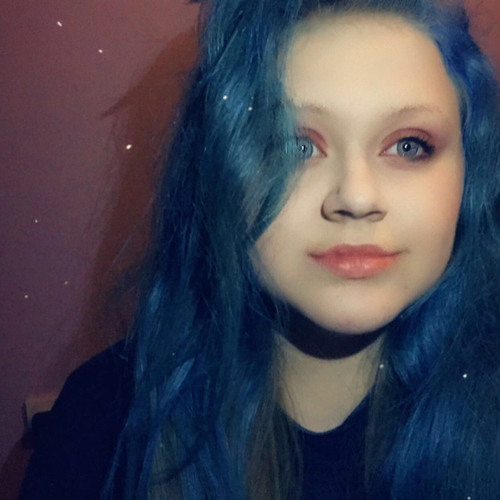 Emily Leask's Instagram, Twitter & Facebook on IDCrawl