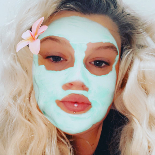 Stream chloe 😘 music | Listen to songs, albums, playlists for free on ...