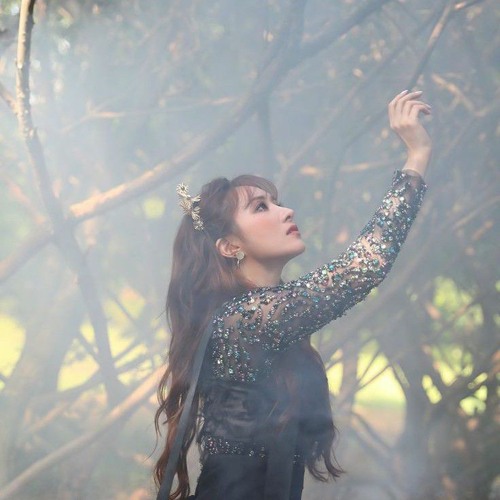 Stream Arooj Ali music | Listen to songs, albums, playlists for free on ...