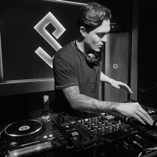 Stream Joshua Gilfillan music | Listen to songs, albums, playlists for ...