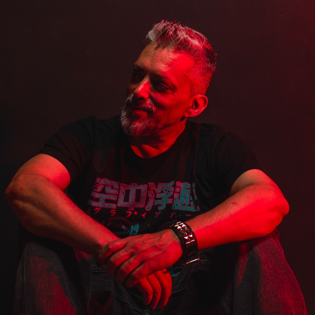 Stream Nicholas Van Orton - Soundcloud Xclusive Mix (April 2025) by ...