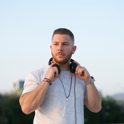 Stream Manos Fezos music | Listen to songs, albums, playlists for free ...