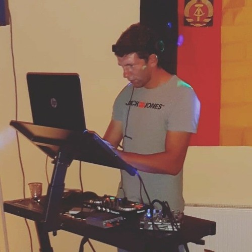 Stream DJ Maik music | Listen to songs, albums, playlists for free on SoundCloud