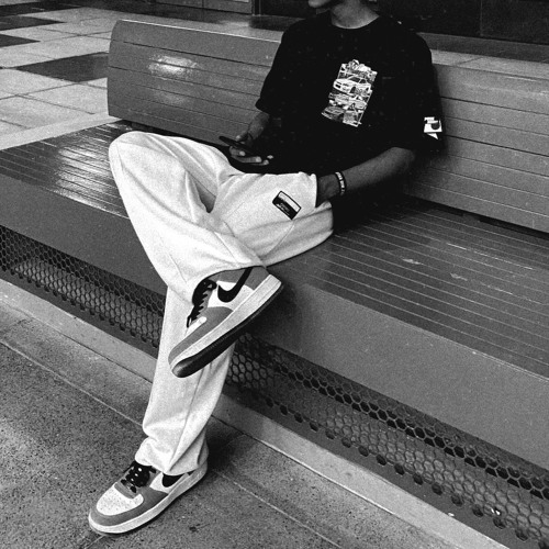 Stream OMAR ALHASHMI music | Listen to songs, albums, playlists for ...