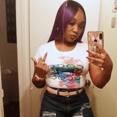 Stream 👑 Quee🍯Bee🐝🐝 music | Listen to songs, albums, playlists for free ...