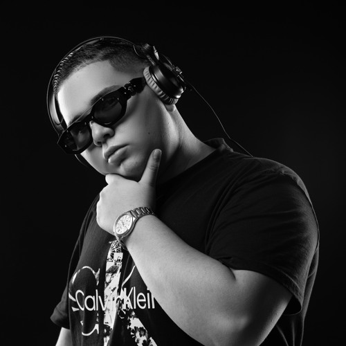 Stream Santiago Ospina Dj PERFIL 2 music | Listen to songs, albums ...