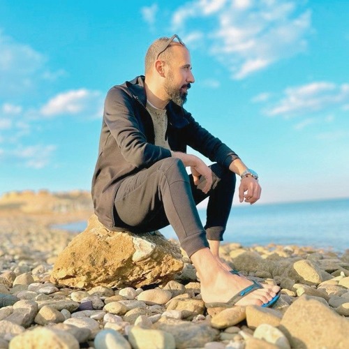 Stream Khaled Momen music | Listen to songs, albums, playlists for free ...