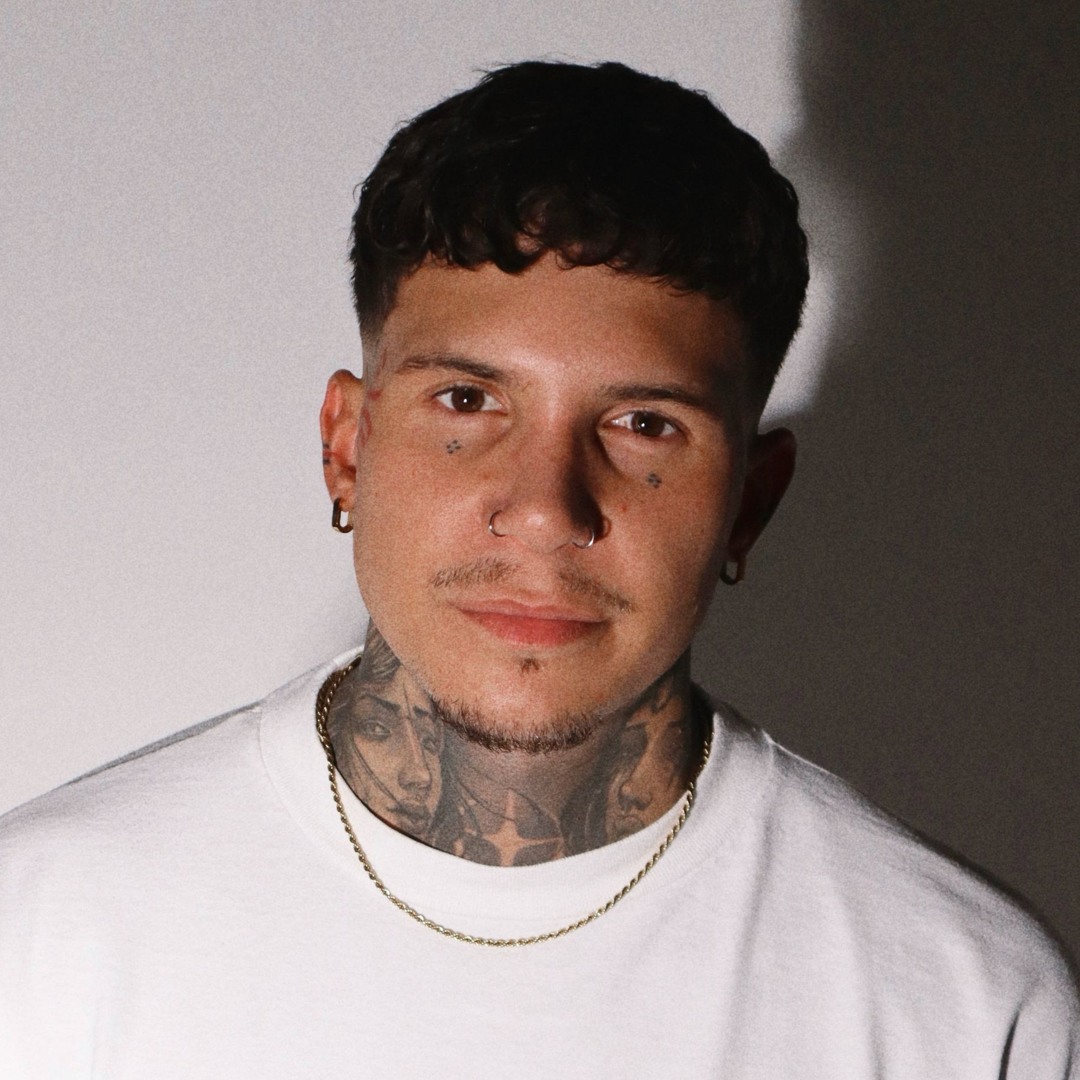 Stream FÉLIX (UK) music | Listen to songs, albums, playlists for free ...