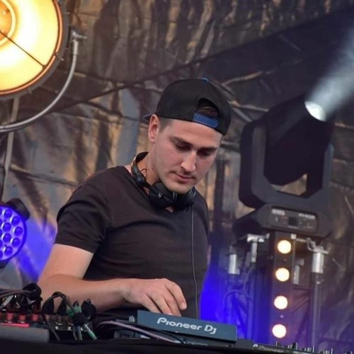 Stream Deejay L-Bee music | Listen to songs, albums, playlists for free ...