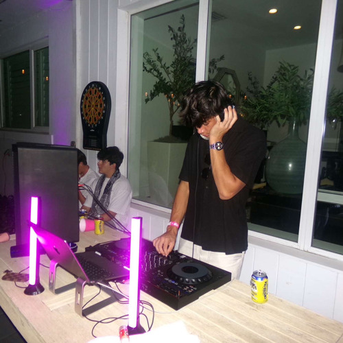 Stream Luke Collings music | Listen to songs, albums, playlists for ...