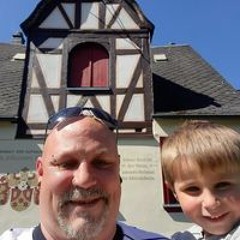 Linda Strauch's Instagram, Twitter & Facebook on IDCrawl