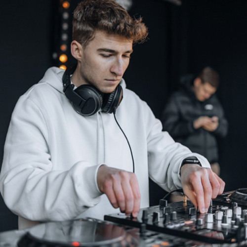 Stream Robby Fizzy music | Listen to songs, albums, playlists for free on SoundCloud