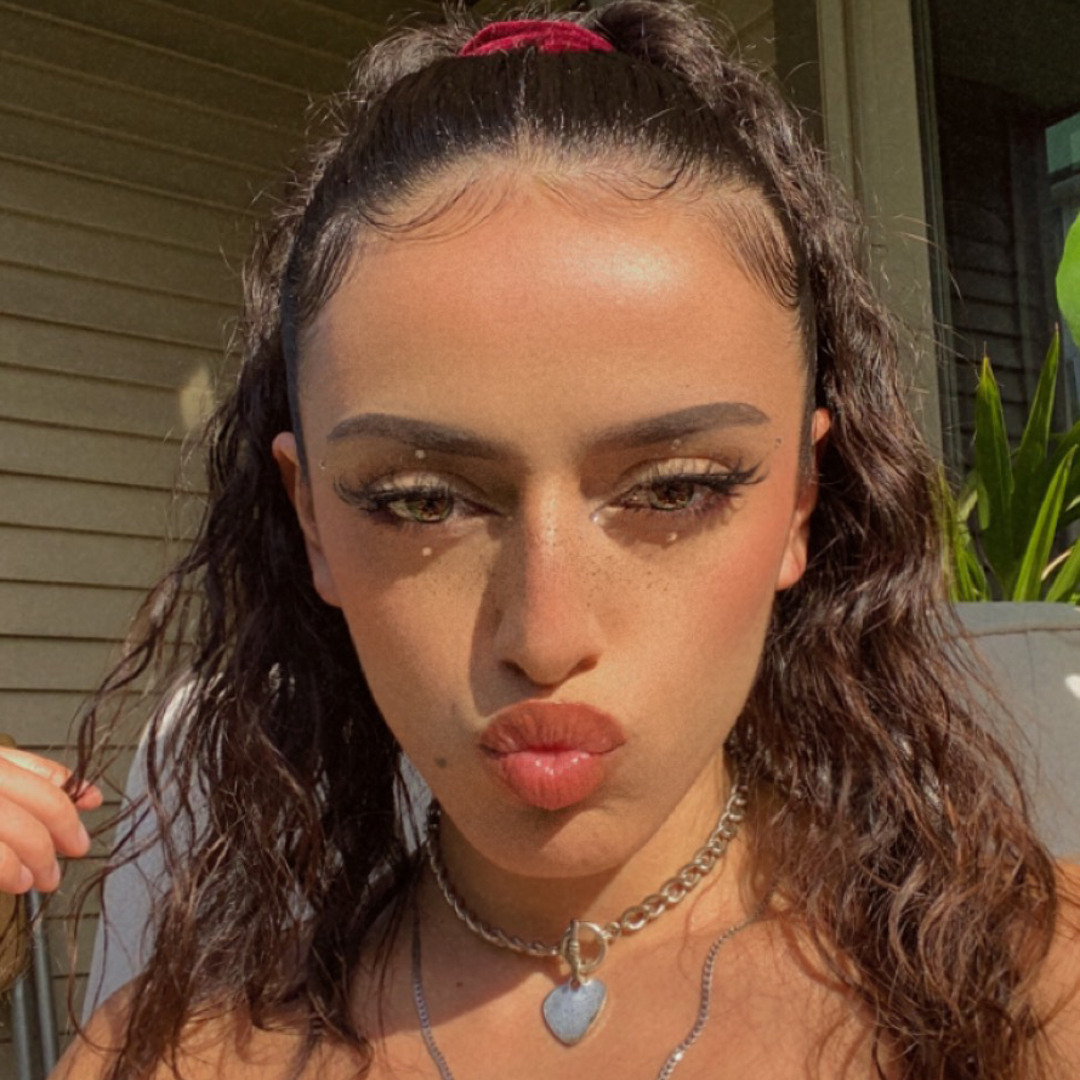 Cindy Castro's Instagram, Twitter & Facebook on IDCrawl