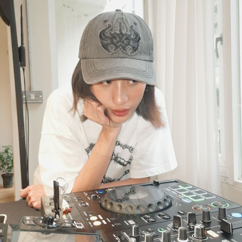 Stream Leona Lin music | Listen to songs, albums, playlists for free on SoundCloud