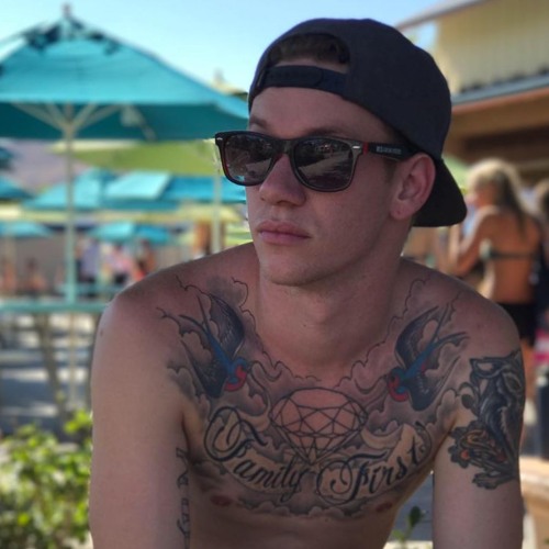 Stream WORM music | Listen to songs, albums, playlists for free on ...