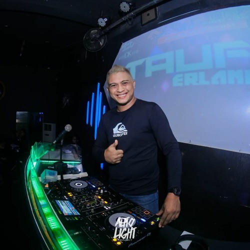 Stream Muhammad Taufiq music | Listen to songs, albums, playlists for ...